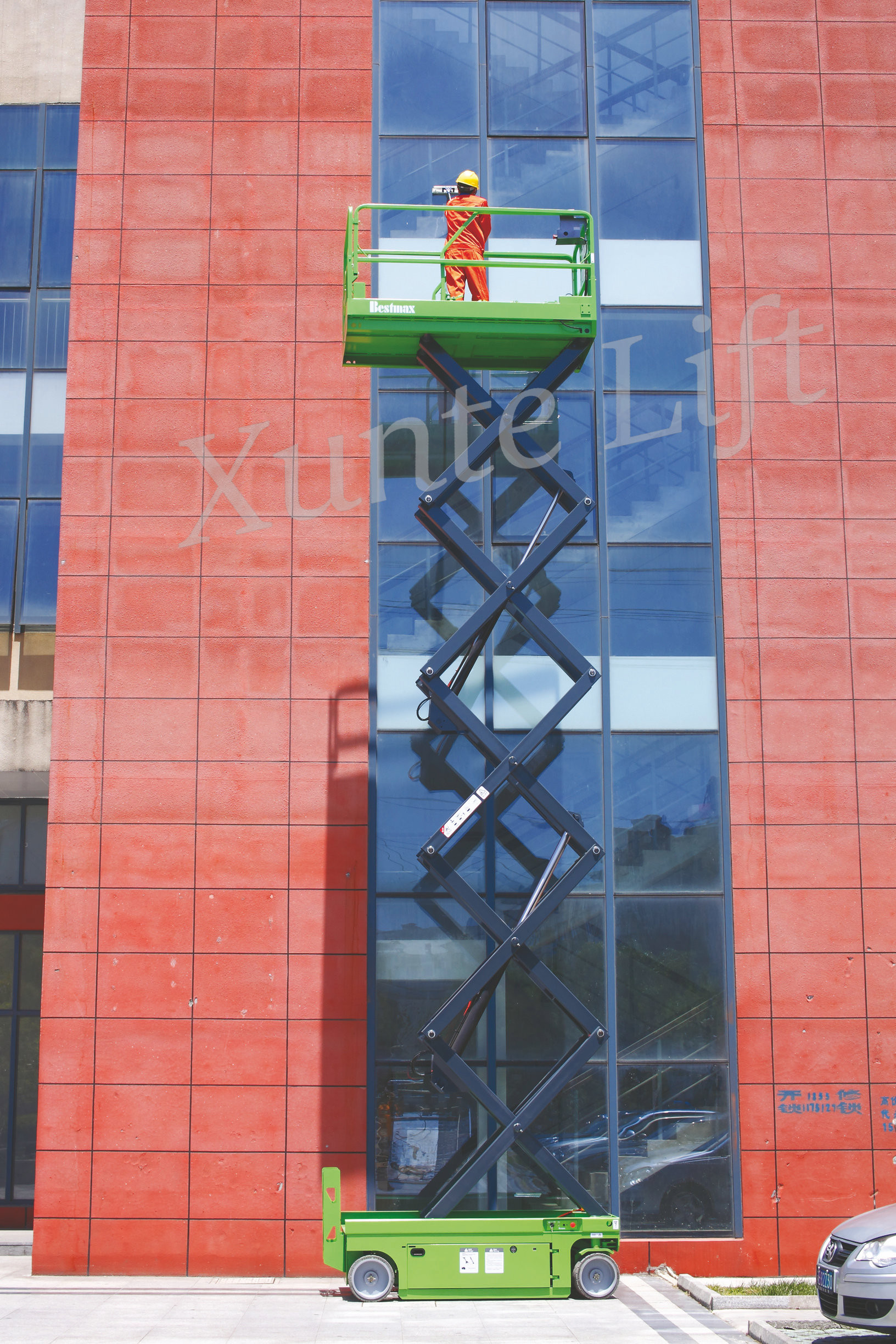 DC Motor drive Self Propelled Scissor lift acess platform max working ...
